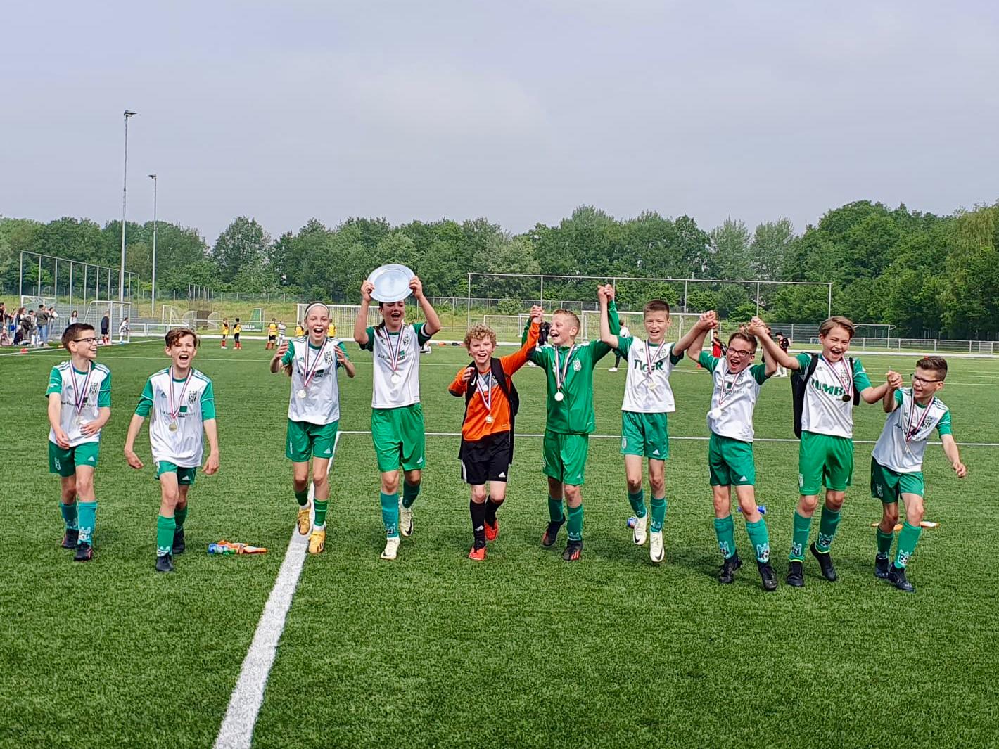 JO12-1 KAMPIOEN! | Voetbalvereniging Geldrop