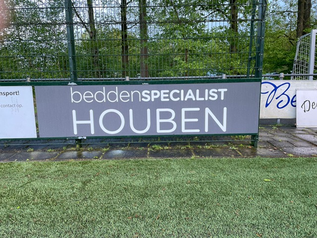Hartelijk welkom aan onze nieuwe bordsponsor: Beddenspecialist Houben ...