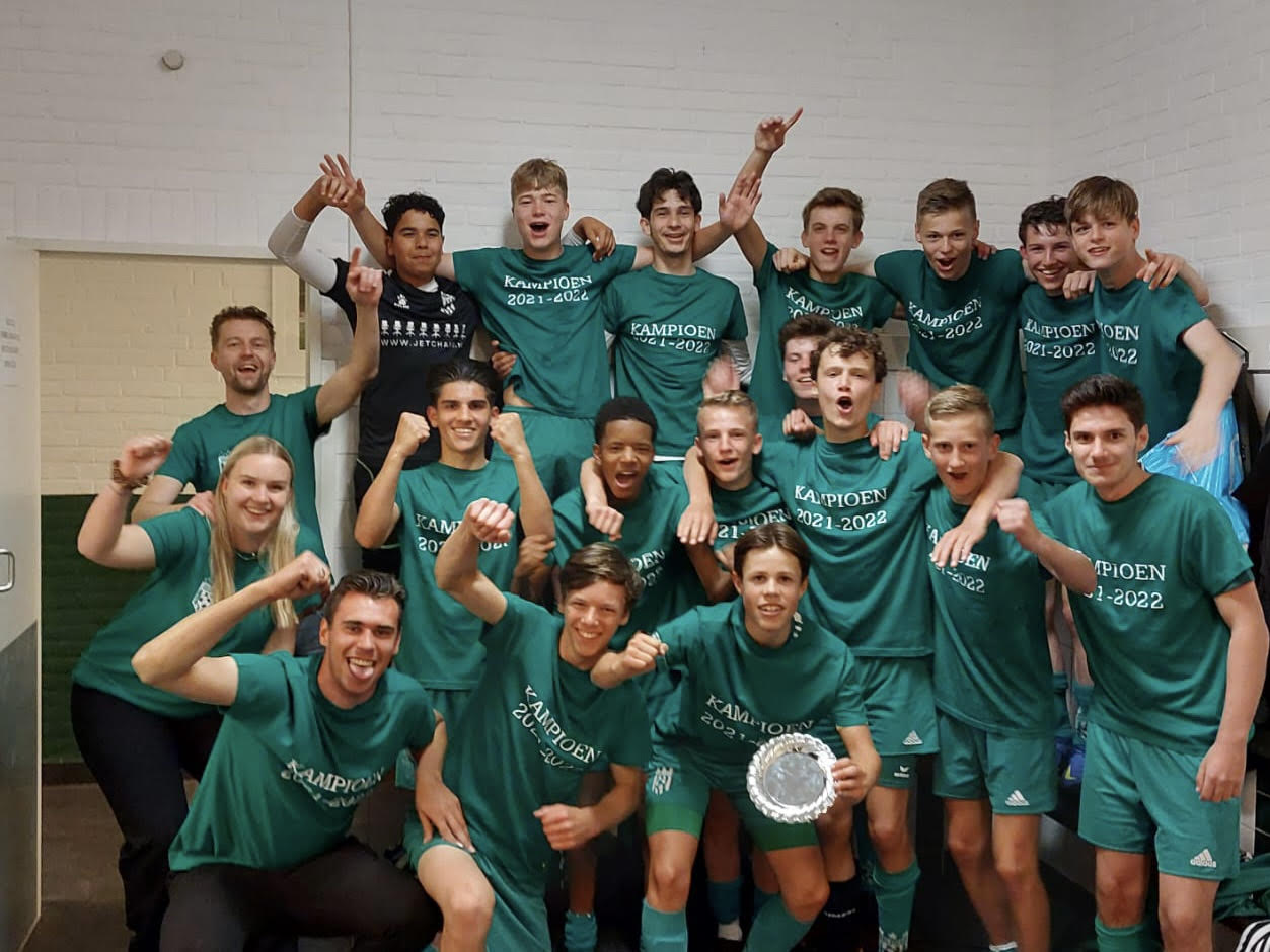 Jeugdteams VV Geldrop kronen zich tot kampioen | Voetbalvereniging Geldrop